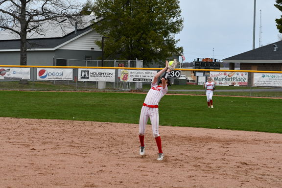 Can’t clinch a ‘W’: Fast starts fizzle as Marquette Senior High School ...